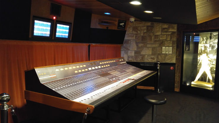 Museu Queen leva fãs ao estúdio da banda na Suíça