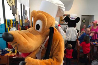 Café da manhã com o Mickey na Disney: Saiba como funciona