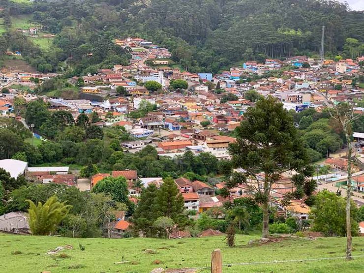 Gonçalves, MG: O que fazer, quando ir e roteiro