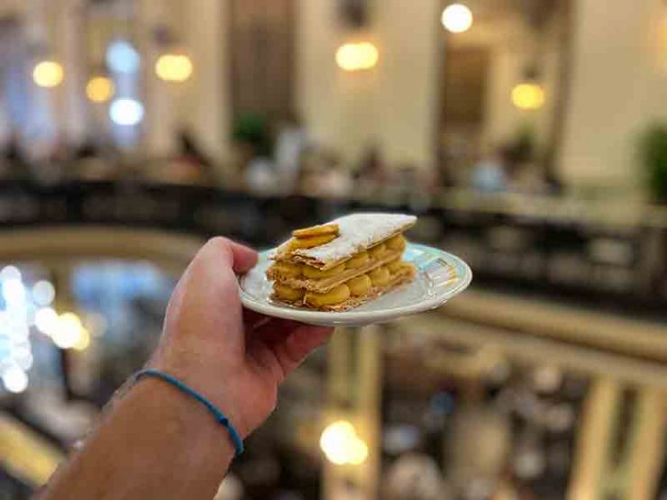 Confeitaria Colombo no Rio: Dicas, preços e cardápio completo